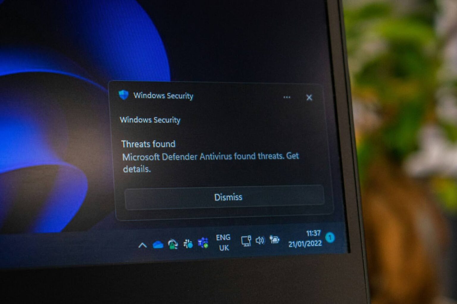 Laptop Security: 12 Tips for Protecting Your Data - Hardware Fusion ...